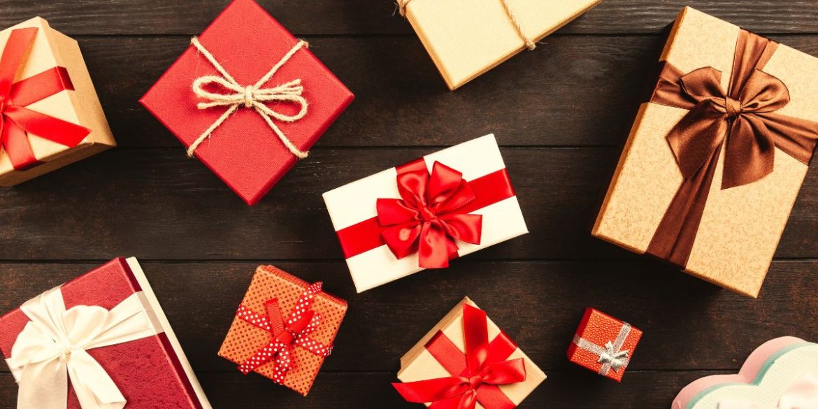 Pasti Diingat, Ini Dia Hadiah Kenang-Kenangan yang Berkesan!