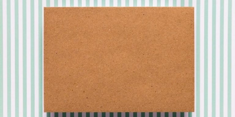 Mau Buat Hang Tag? Cek Dulu Ukuran Hang Tag Berikut Ini!